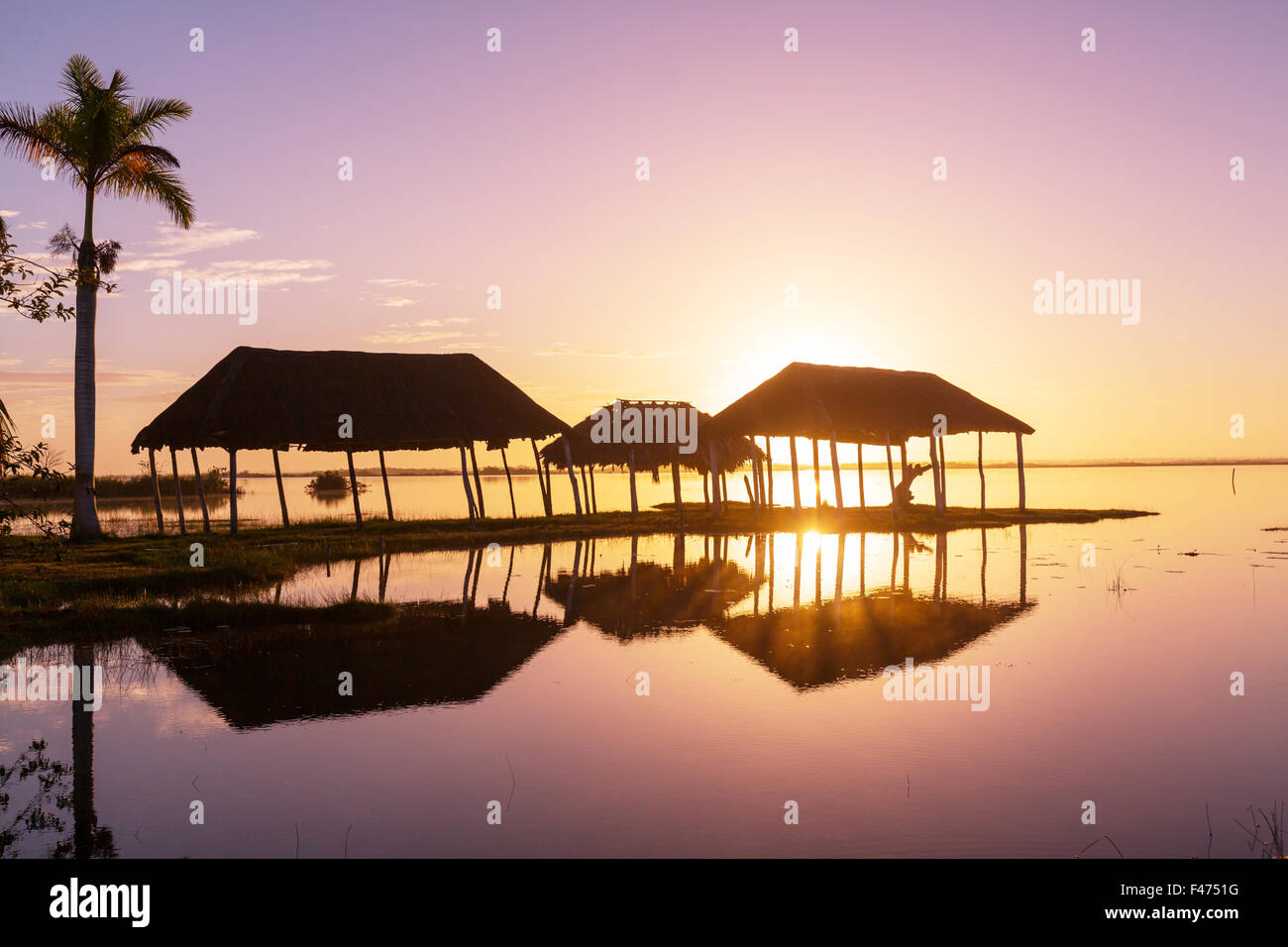 Palapa paradise hi-res stock photography and images - Alamy