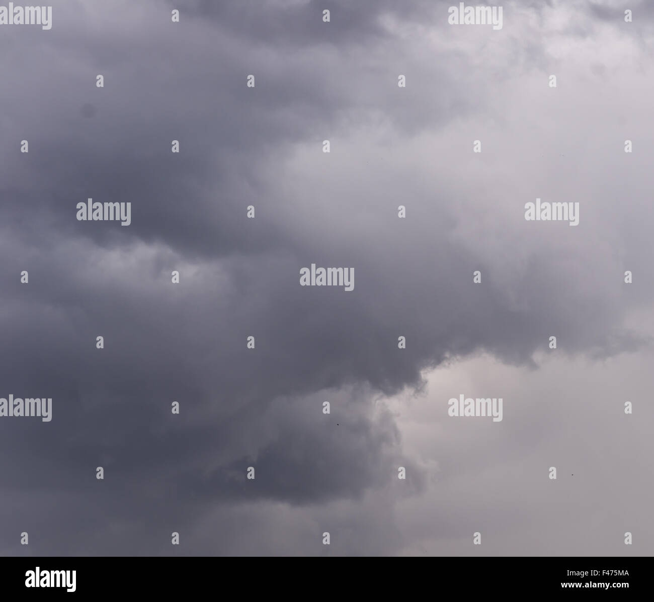 Clouds rainy hi-res stock photography and images - Alamy