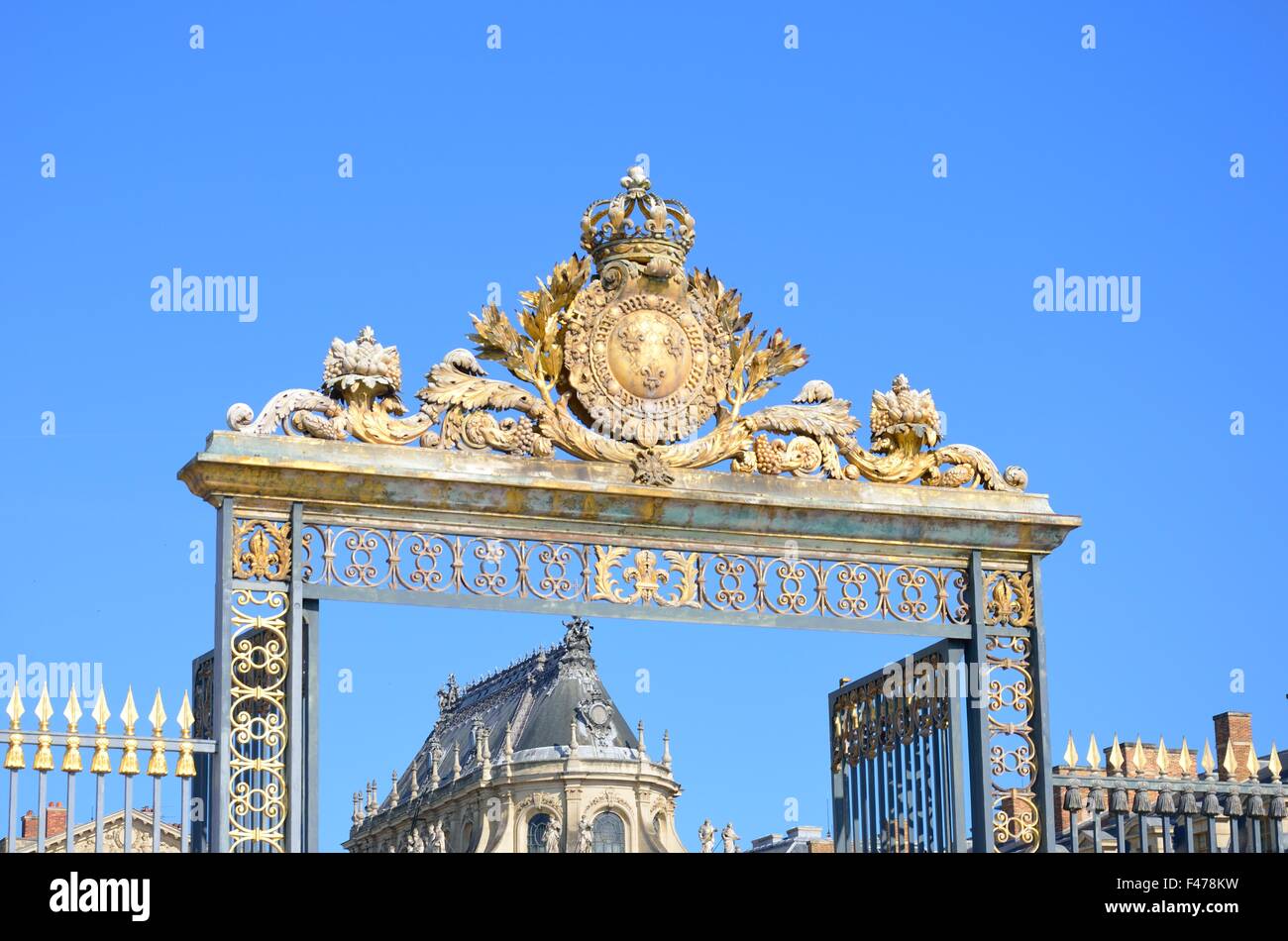palace of versailles gate Stock Photo - Alamy