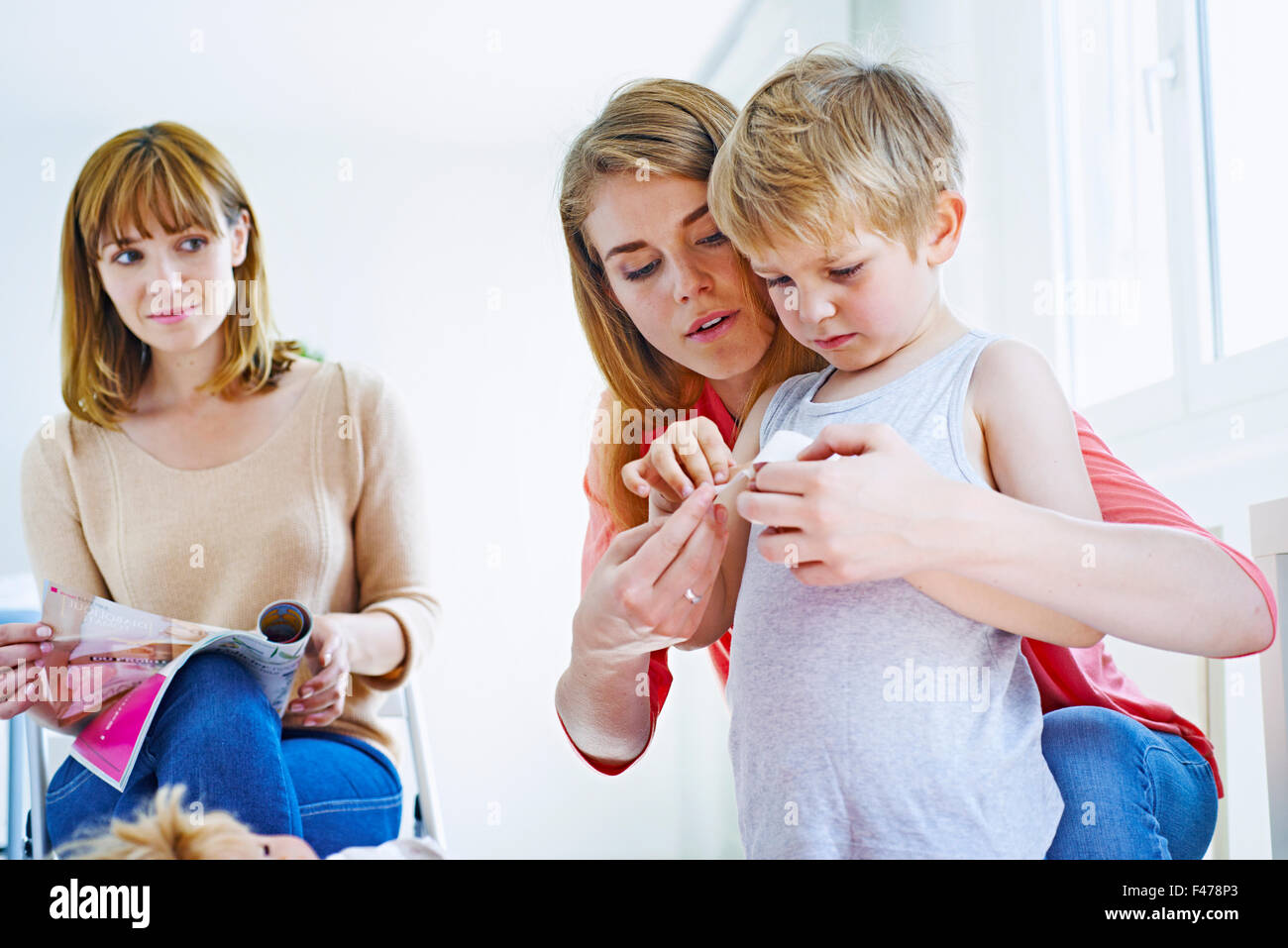 Babysitter child care hi-res stock photography and images - Alamy