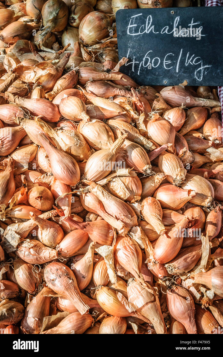 Shallot hi-res stock photography and images - Alamy