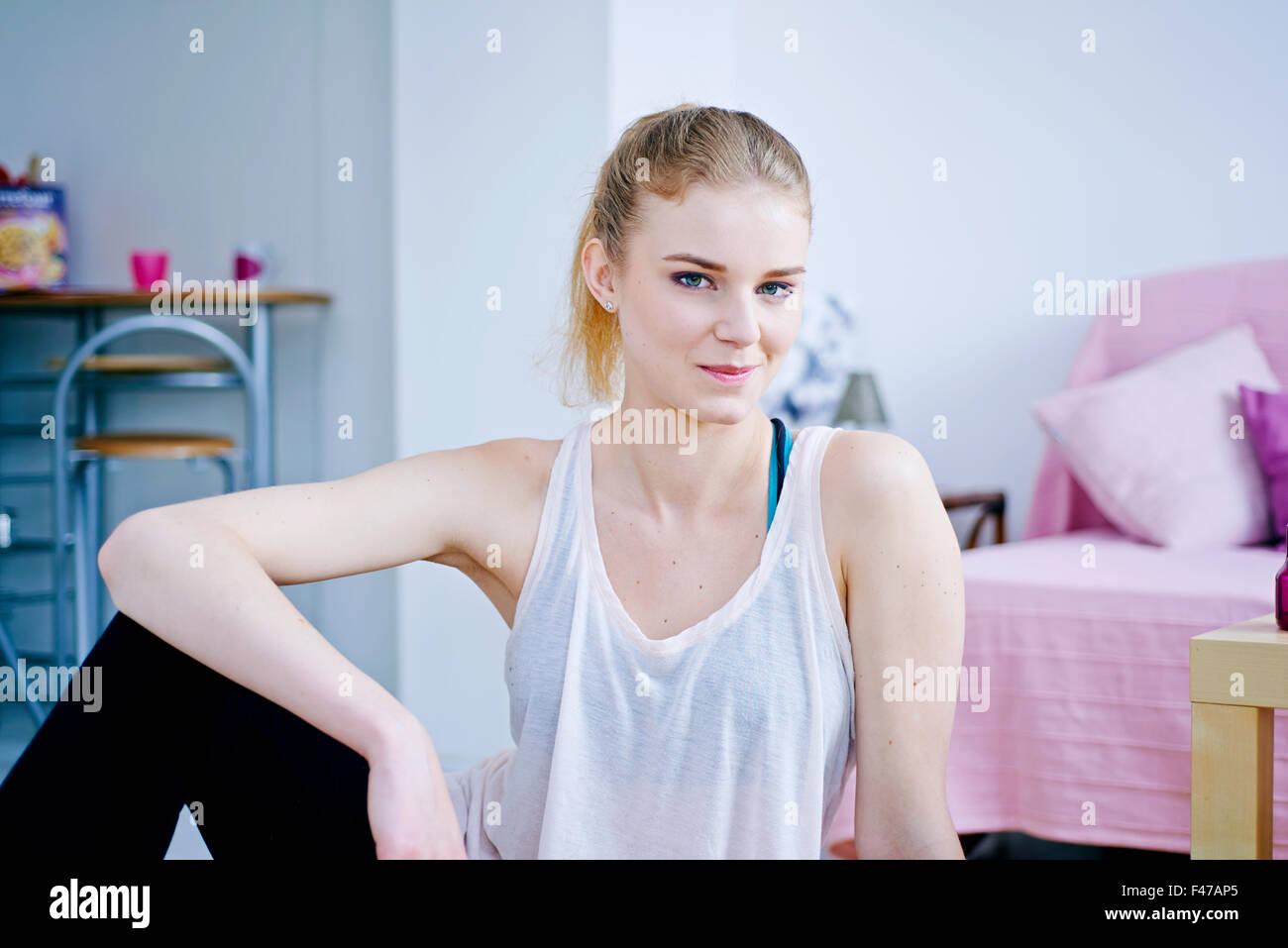 Indoor shot sportive woman hi-res stock photography and images - Alamy