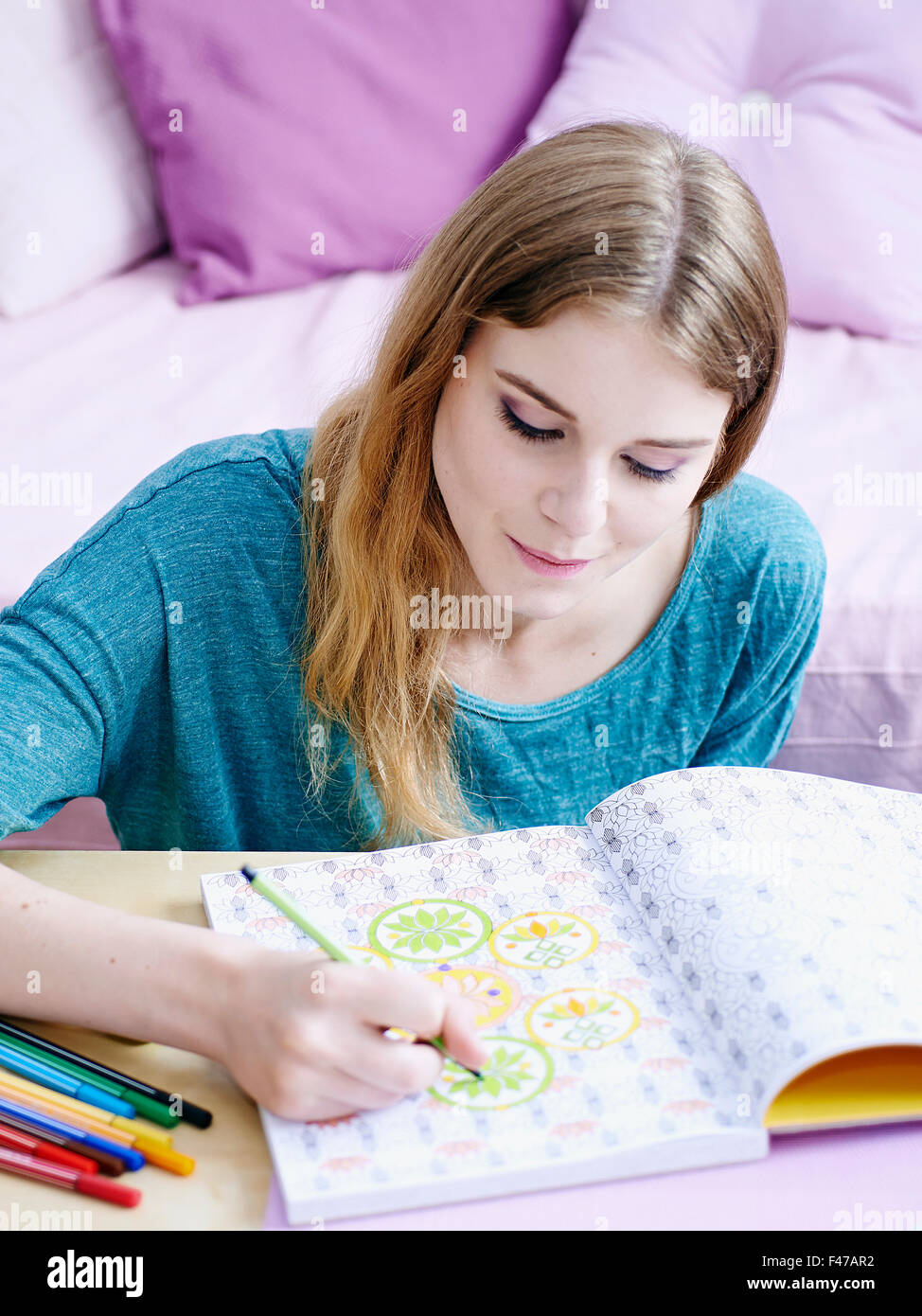 Easy coloring hi-res stock photography and images - Alamy