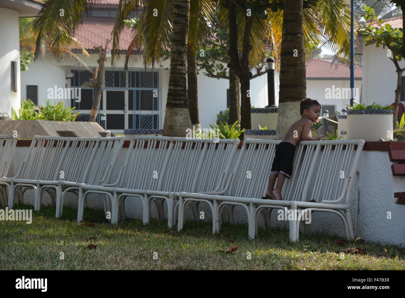 Chilling alone hi-res stock photography and images - Alamy