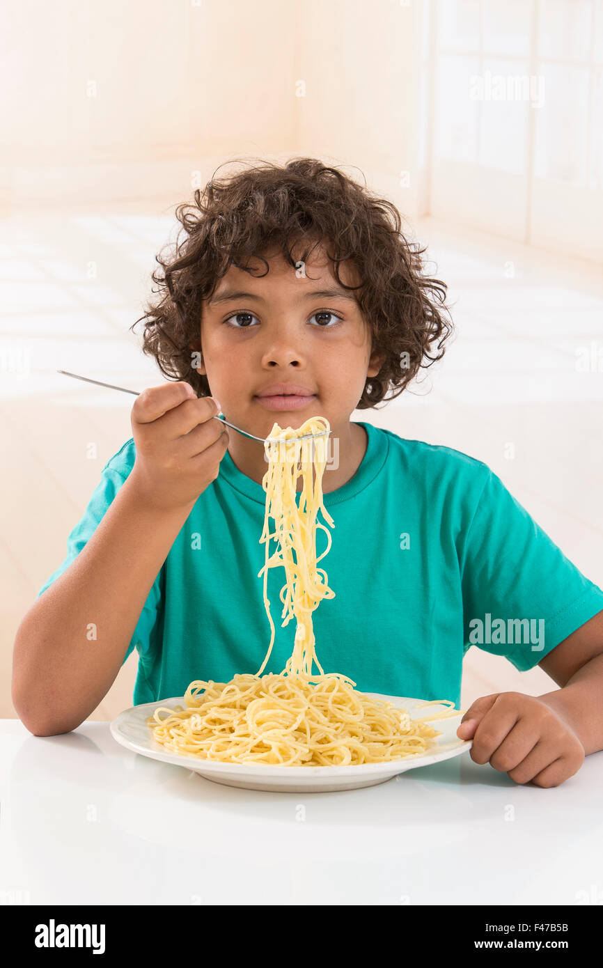 Obese and child and food hi-res stock photography and images - Alamy