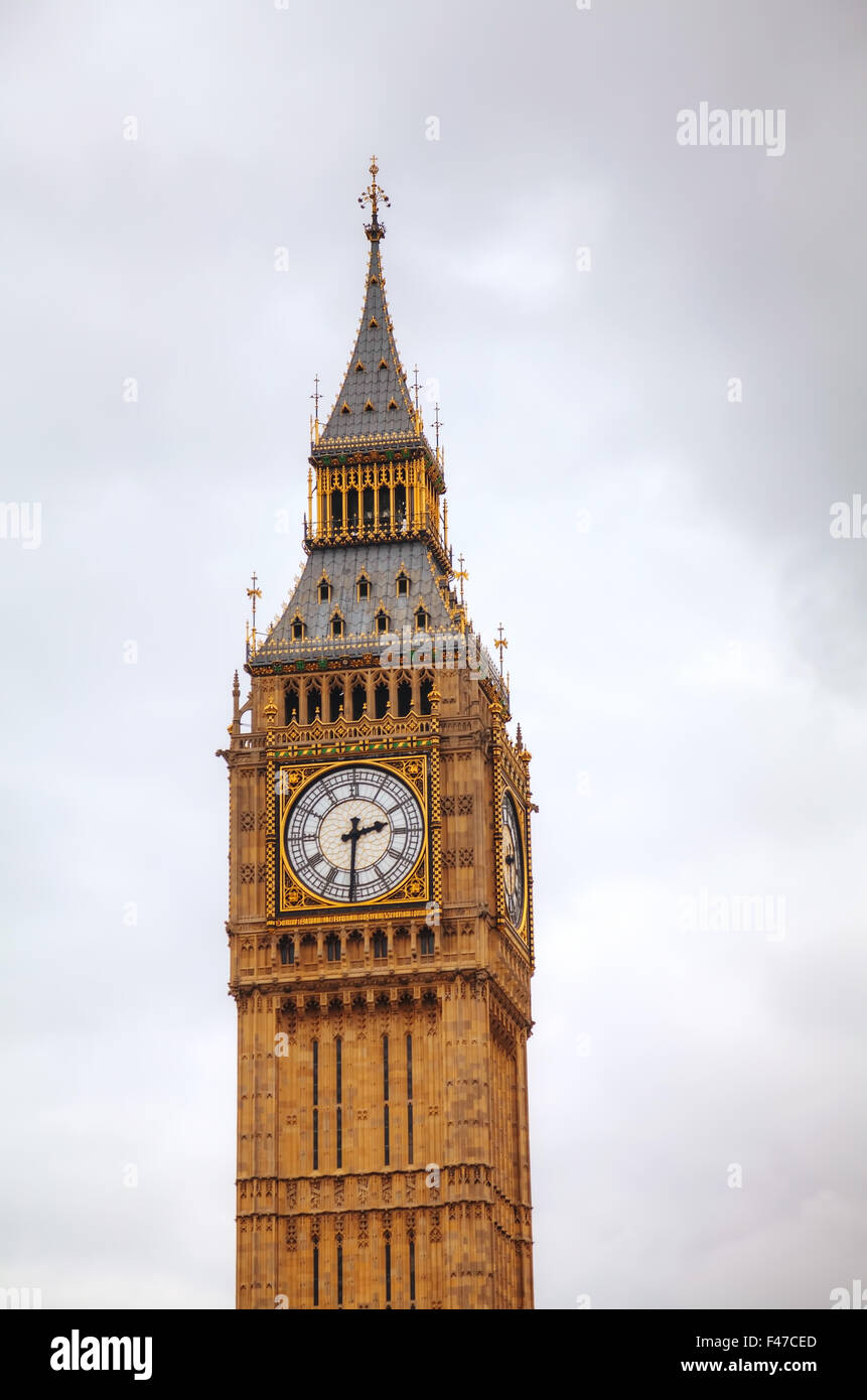Close up of the Elizabeth Tower Stock Photo - Alamy