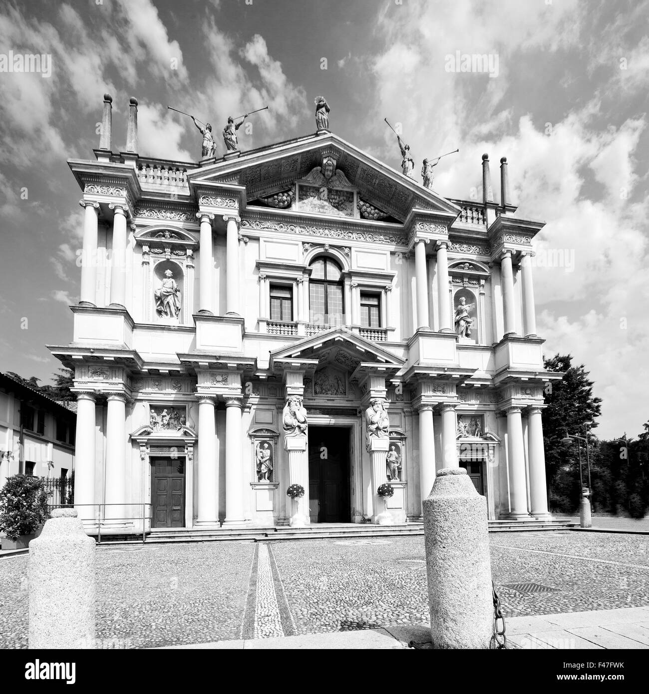 building old architecture in italy europe milan religion and sunlight ...