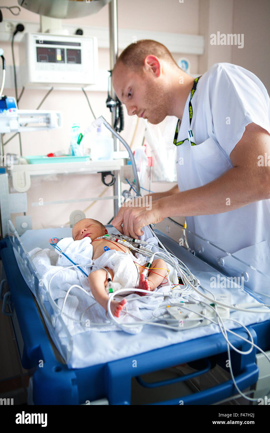 Ecg Of A Child High Resolution Stock Photography and Images - Alamy