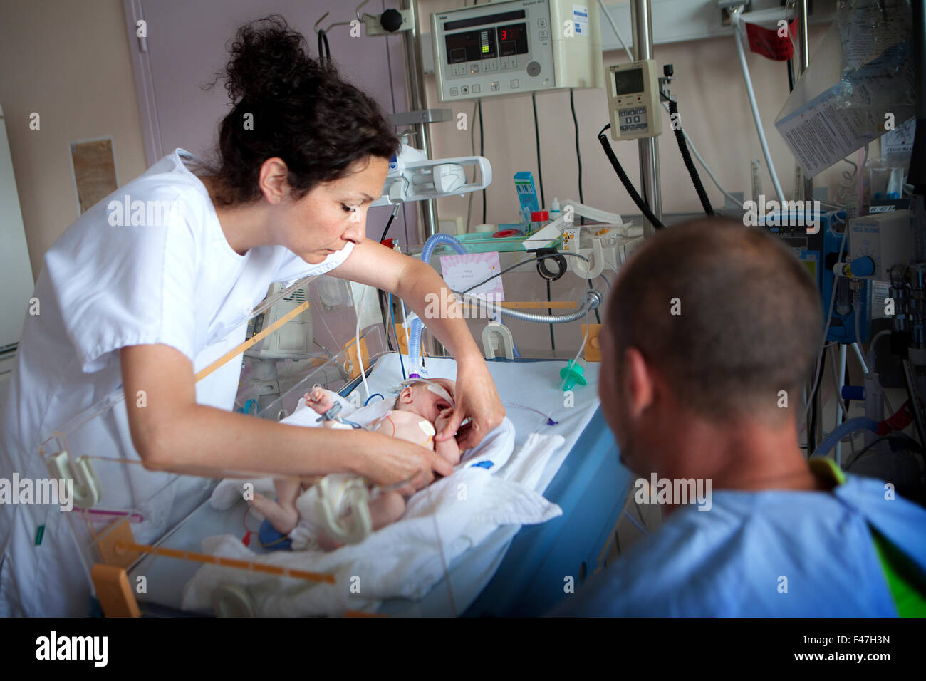 Resuscitation tables hi-res stock photography and images - Alamy