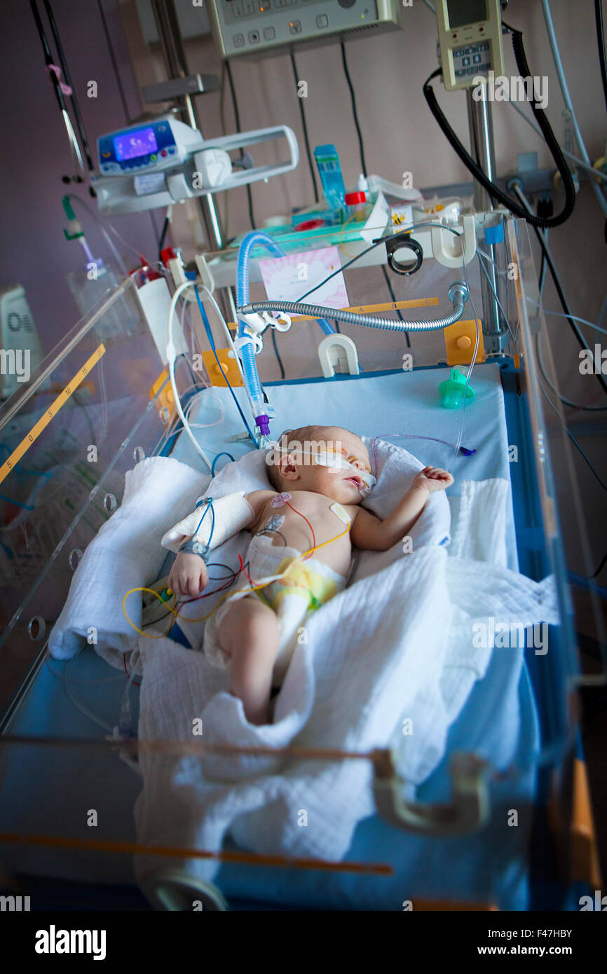 Ekg girl hi-res stock photography and images - Alamy
