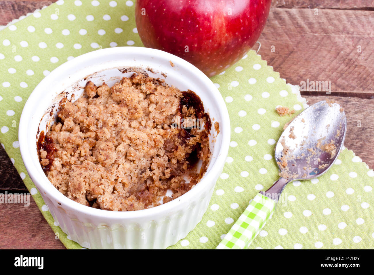 Apple crumble hi-res stock photography and images - Alamy