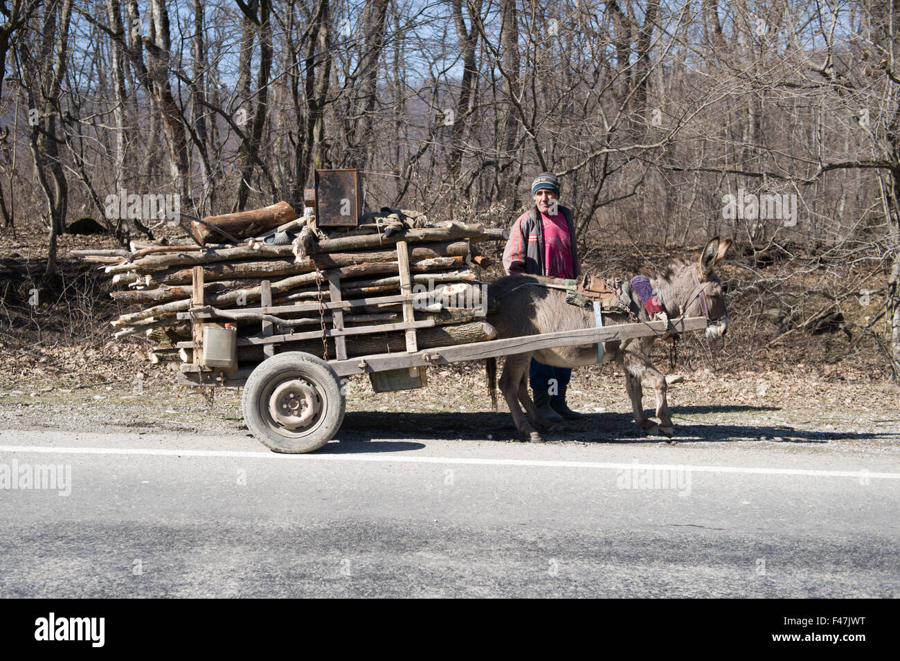Overloaded Trailer High Resolution Stock Photography and Images - Alamy