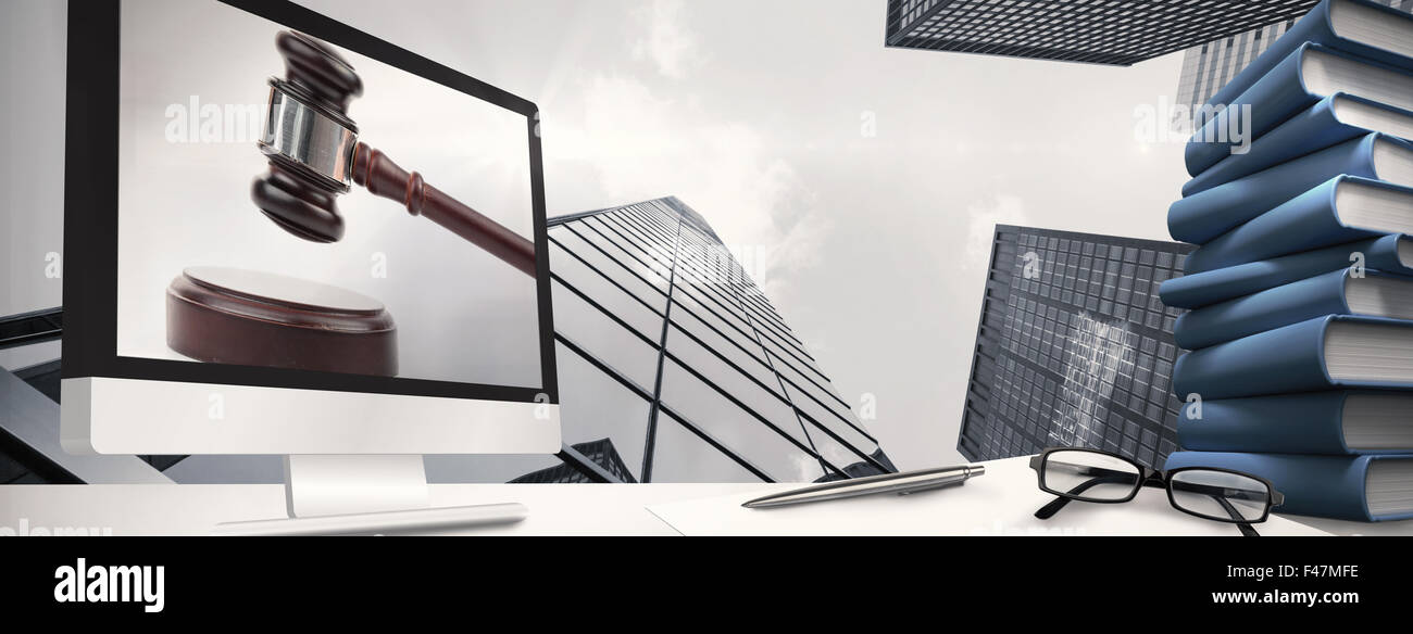 Courts screen hi-res stock photography and images - Alamy