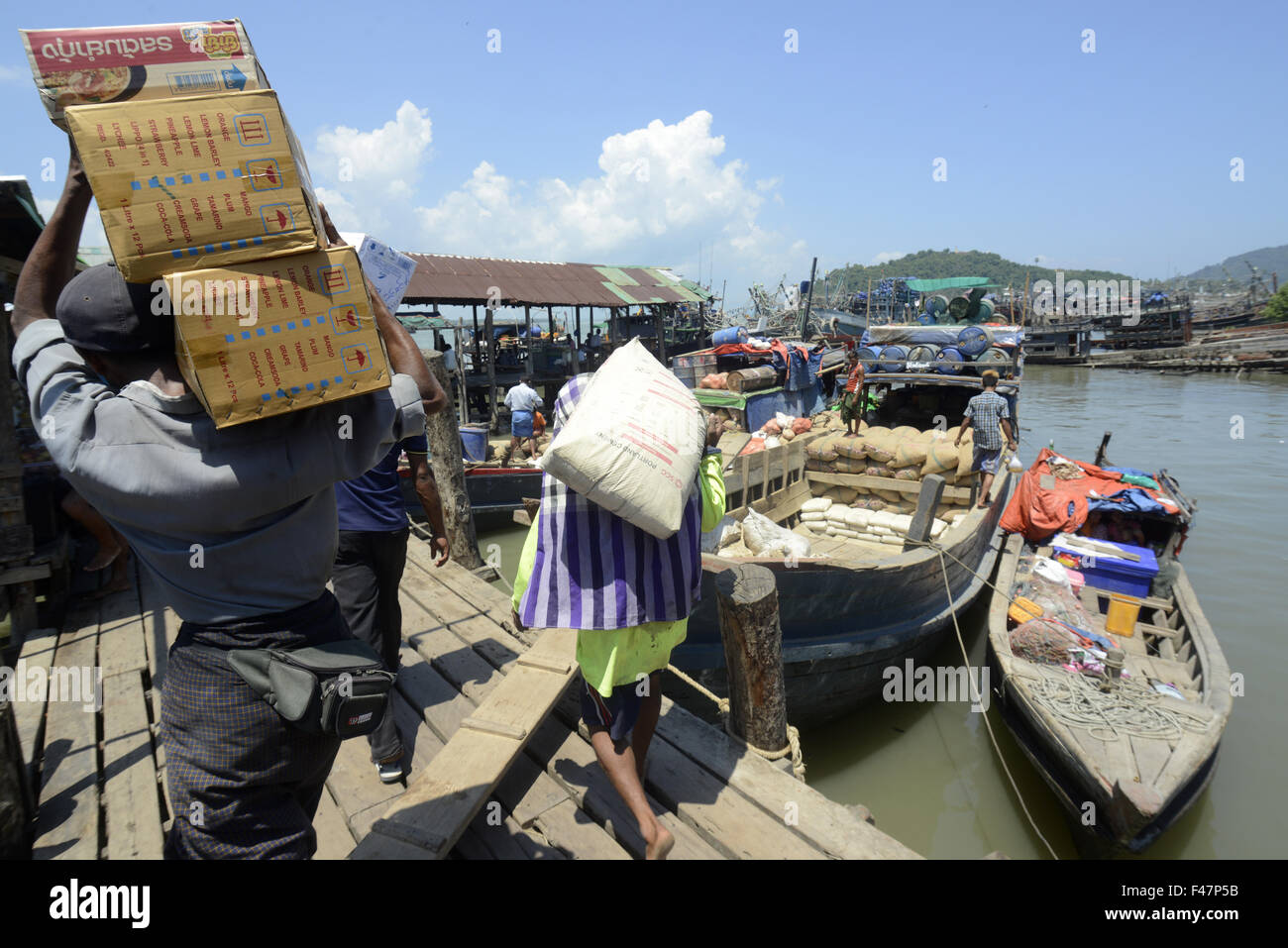 Asia myanmar myeik jetty harbour hi-res stock photography and images ...