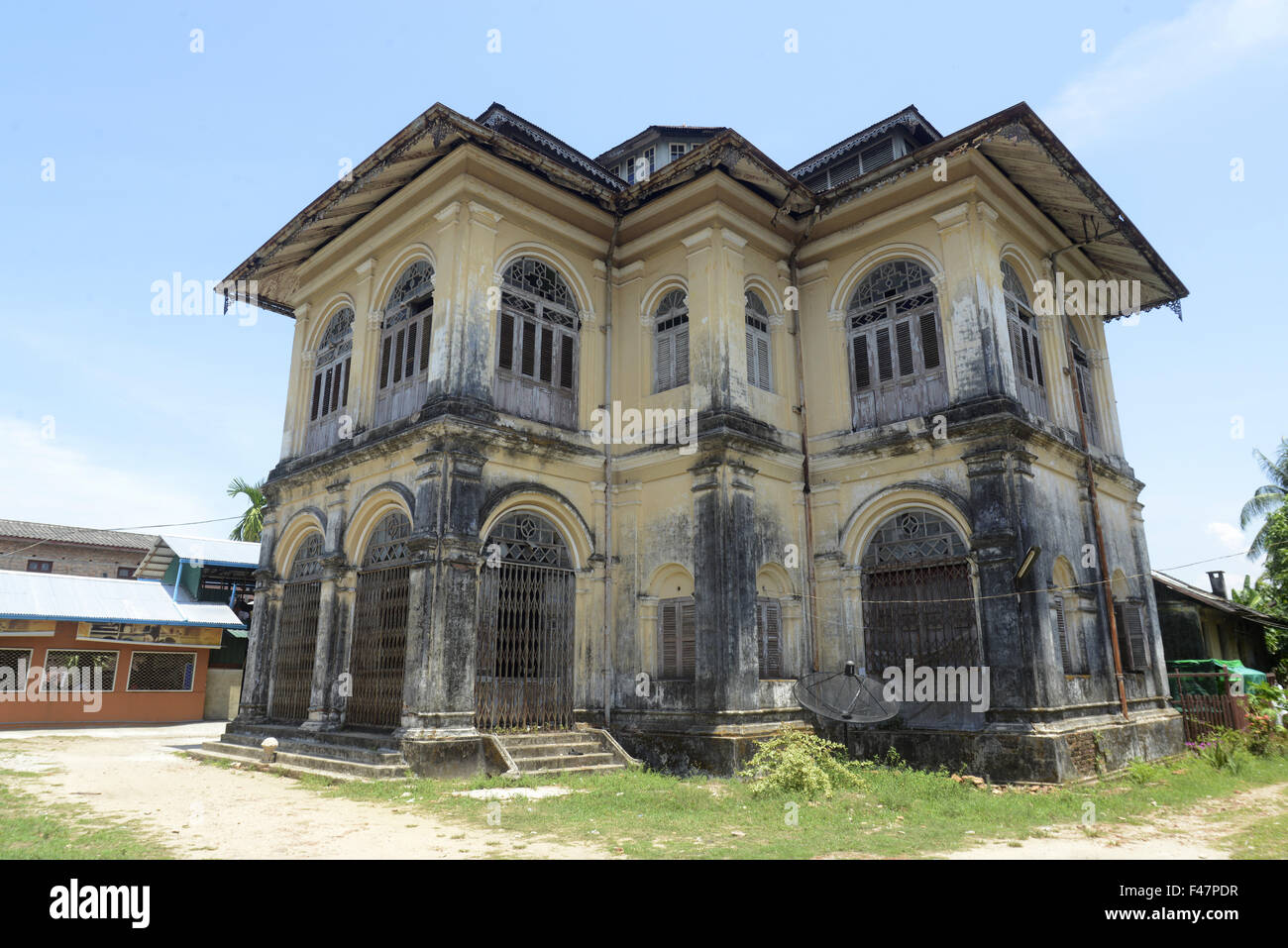 Myanmar colonial architecture hi-res stock photography and images - Alamy