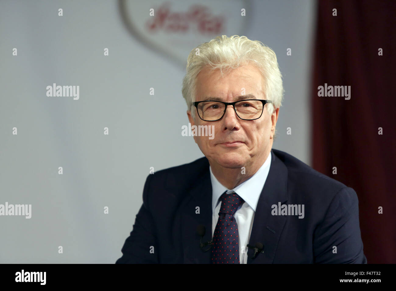 The British bestselling author Ken Follett speaks about the new video ...