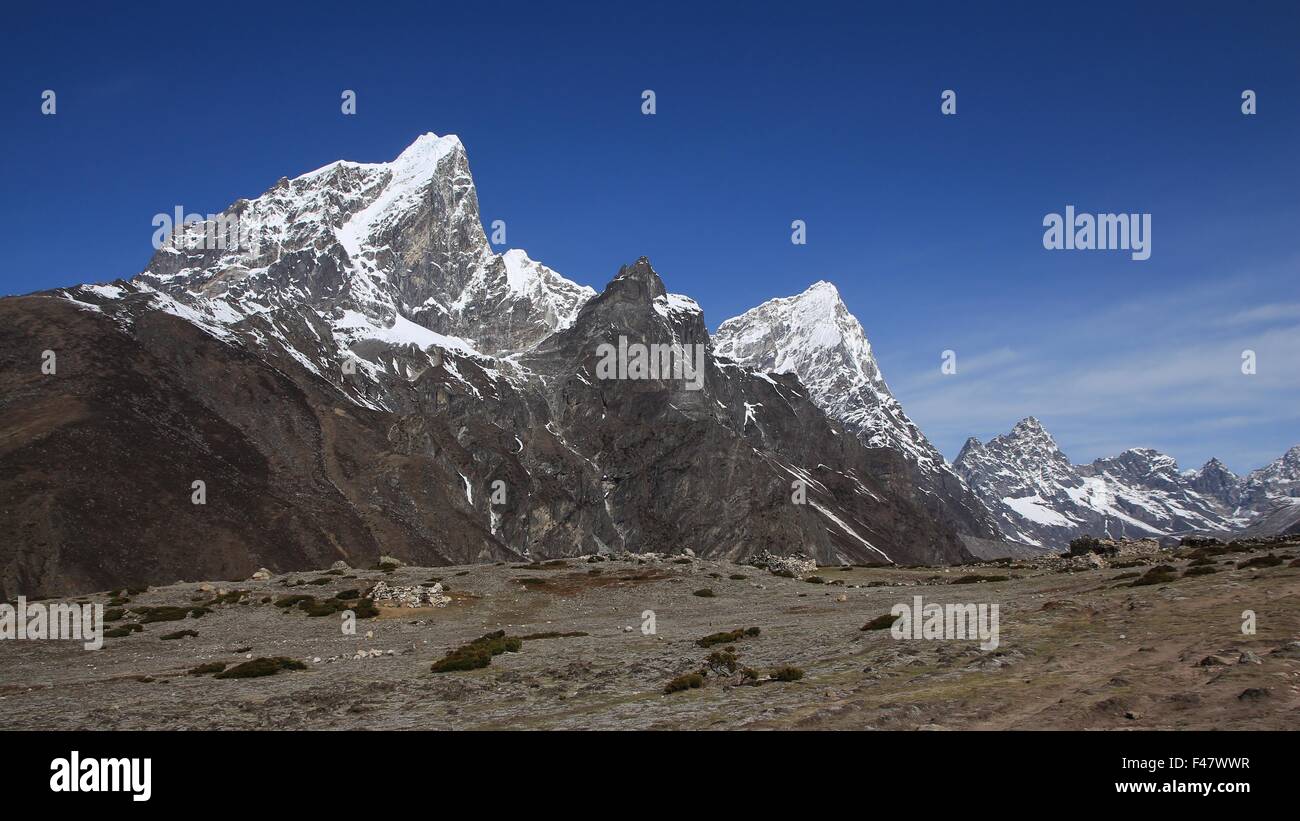 Cholatse and other high mountains Stock Photo - Alamy