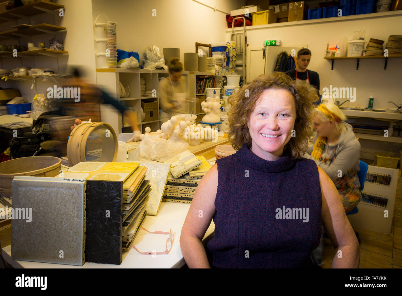 Ceramicist hi-res stock photography and images - Alamy