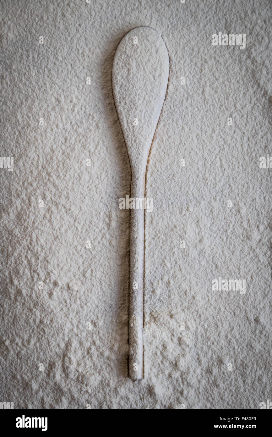spoon with flour Stock Photo - Alamy