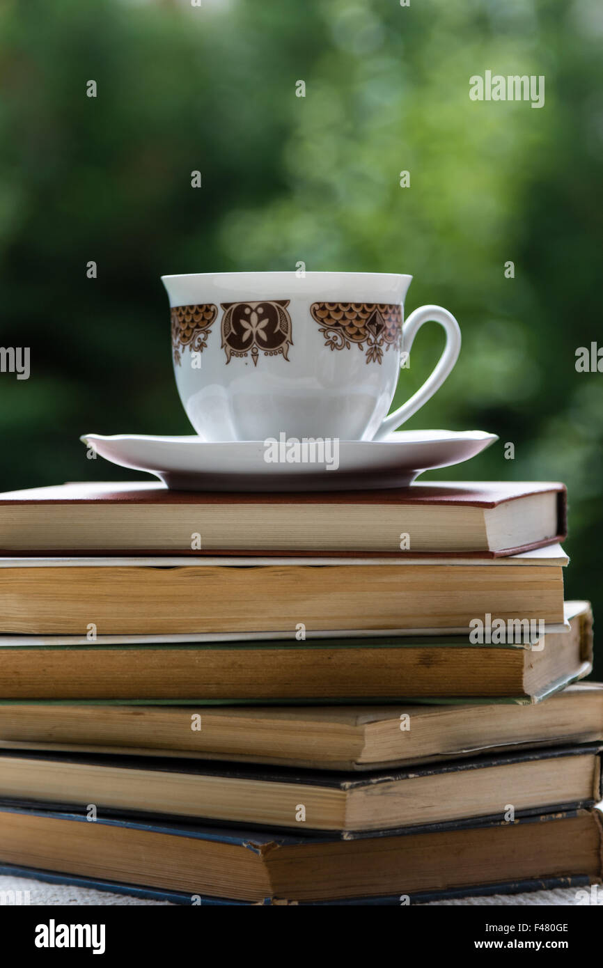 books and tea Stock Photo - Alamy