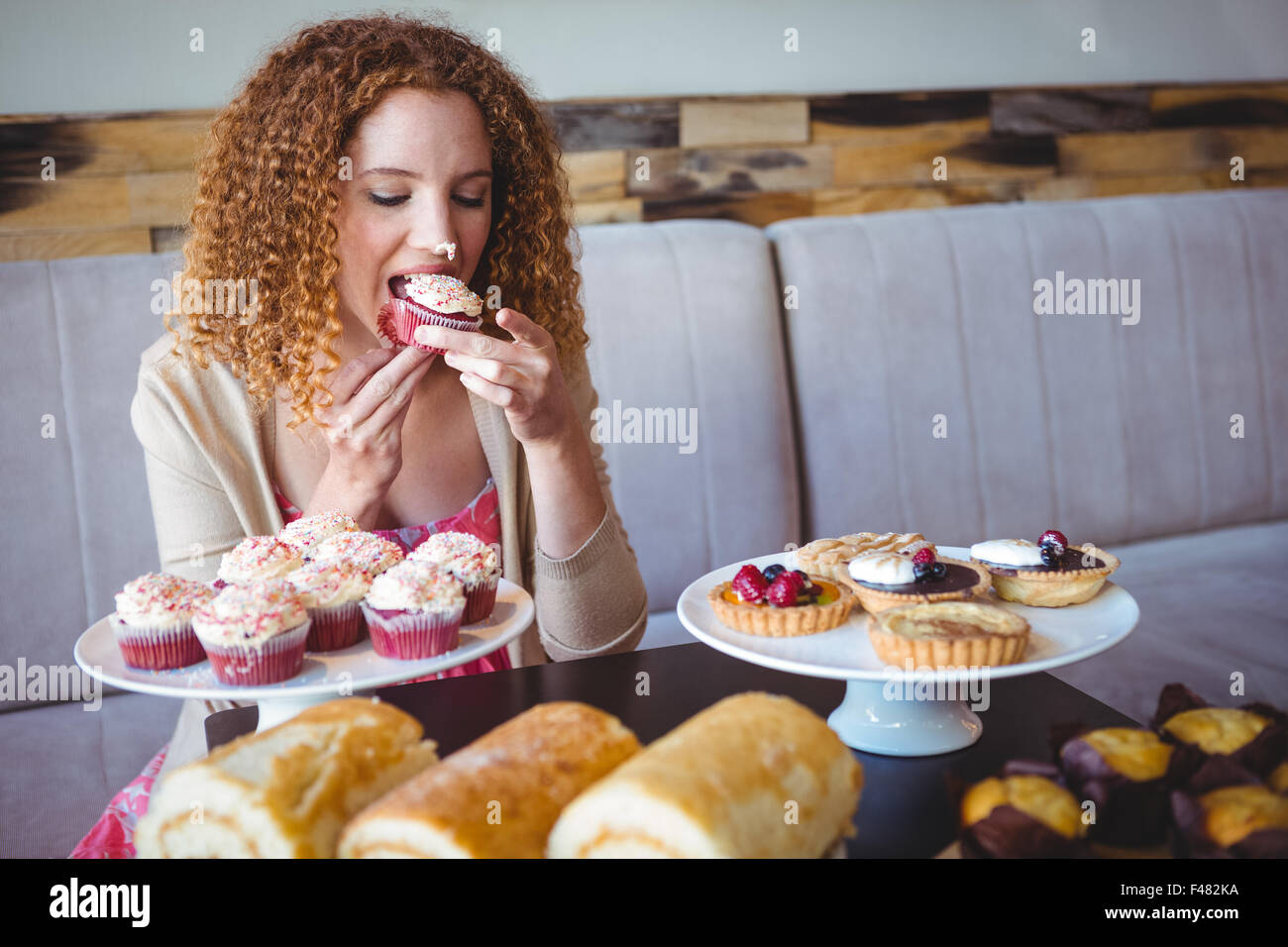 Binge eating hi-res stock photography and images - Alamy
