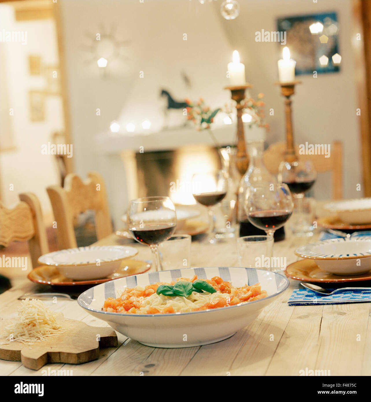 Candle and lights hi-res stock photography and images - Alamy