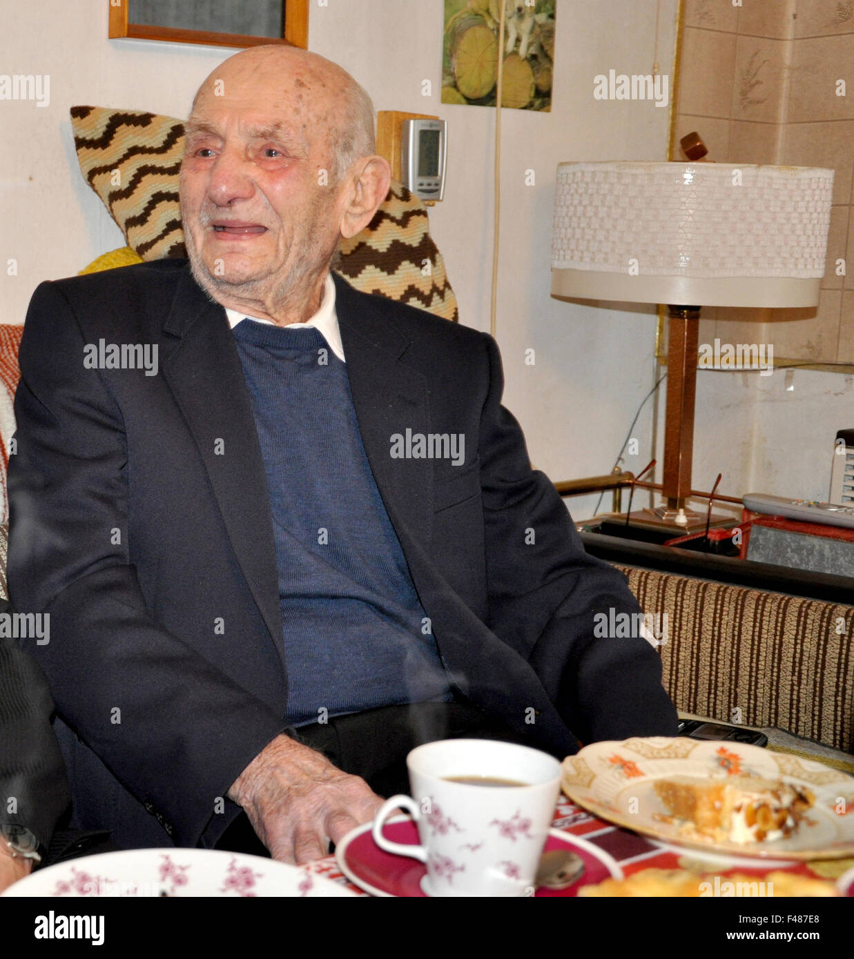 Havelberg, Germany. 15th Oct, 2015. Gustav Gerneth sits at his set ...