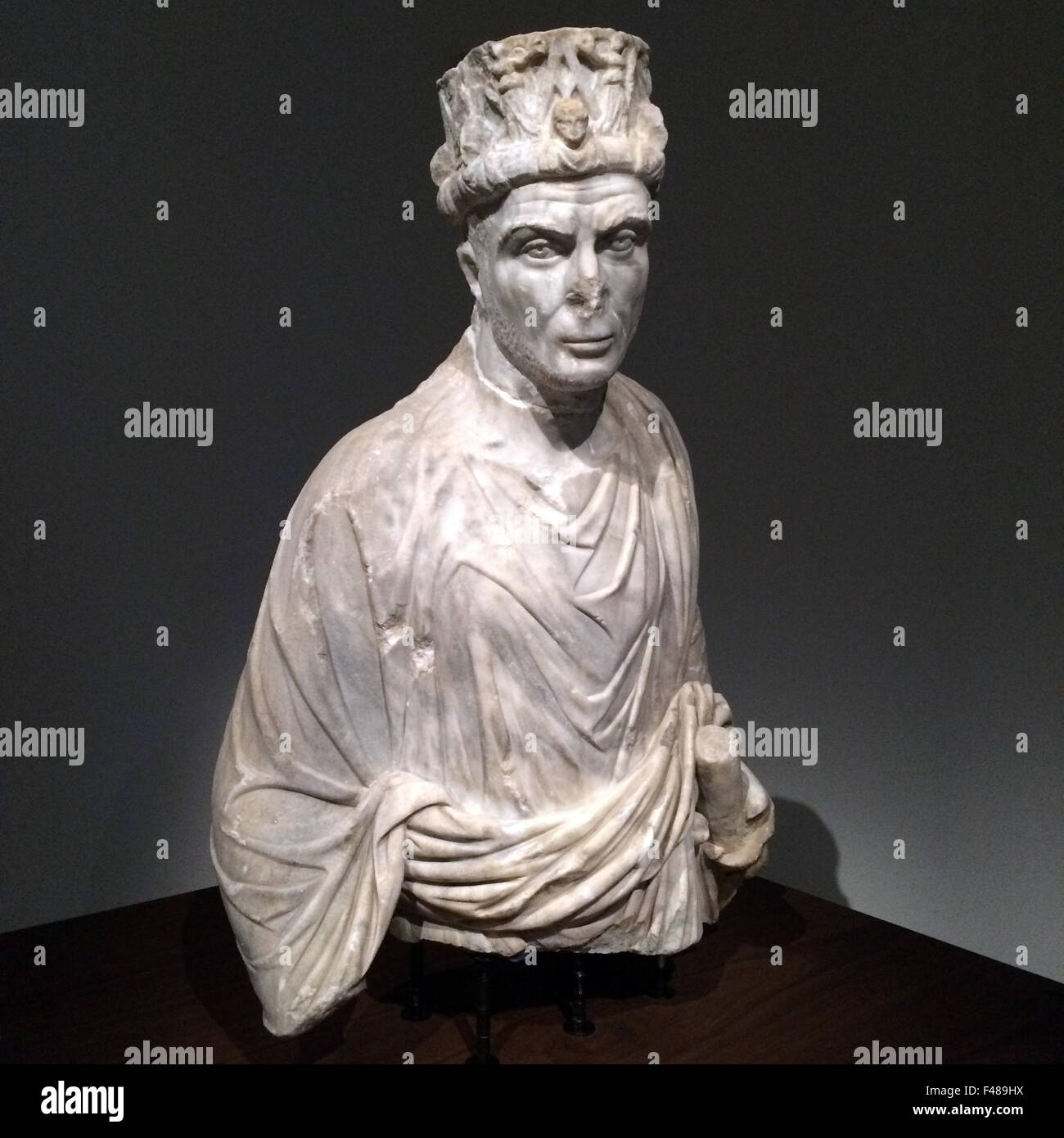 Imperial cult hi-res stock photography and images - Alamy