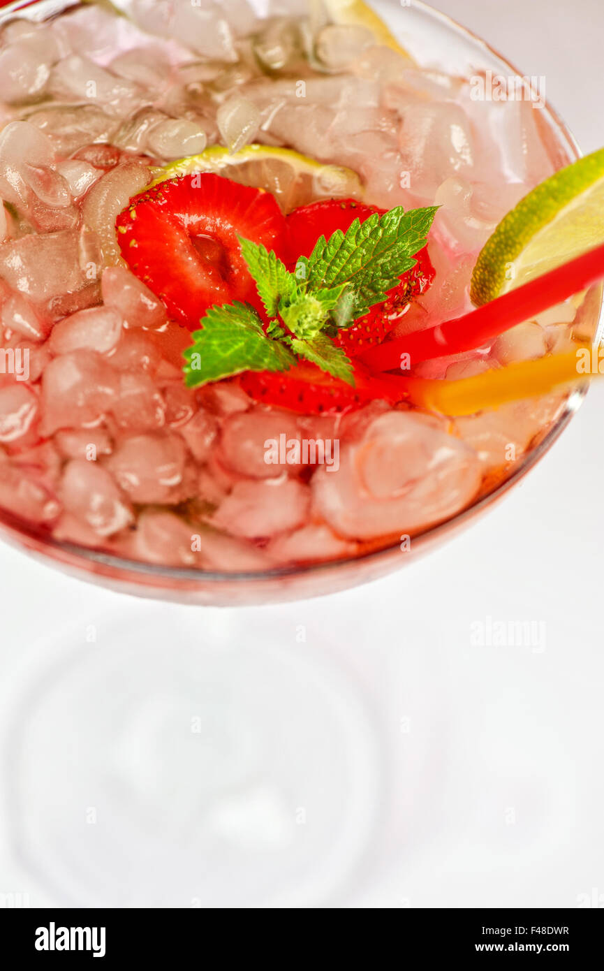 Strawberry mohito cocktail Stock Photo - Alamy