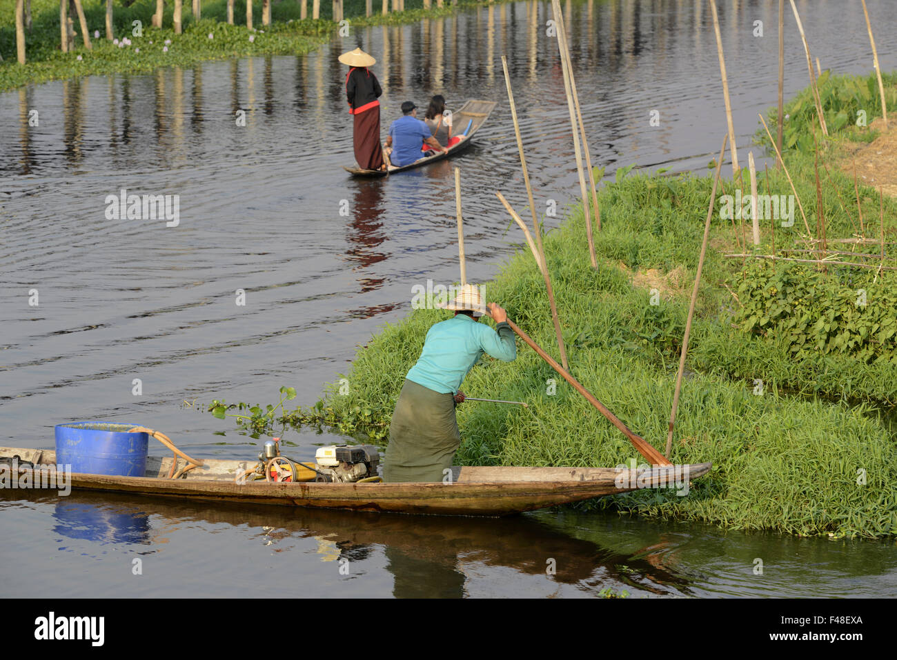 ASIA MYANMAR NYAUNGSHWE FLOATING GARDENS Stock Photo - Alamy