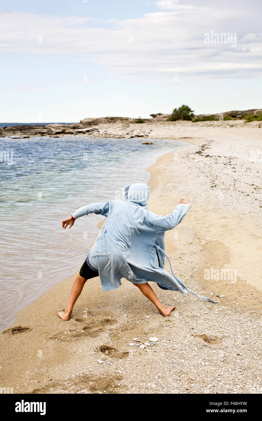 Stone throwing competition hi-res stock photography and images - Alamy