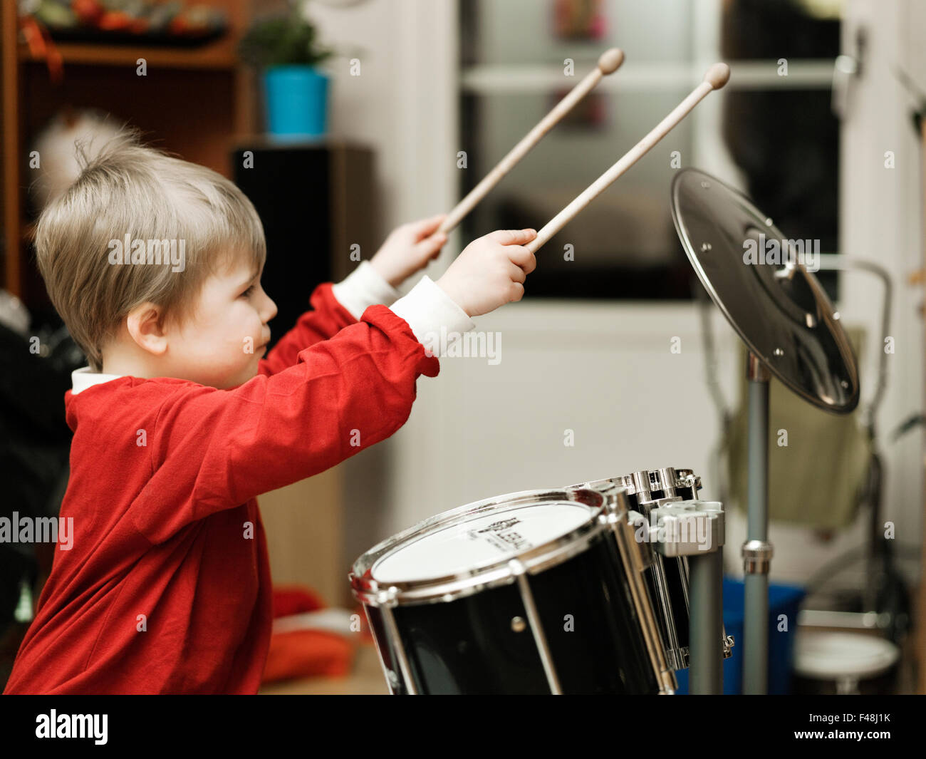 Child drums hi-res stock photography and images - Alamy