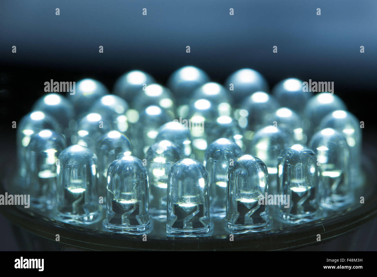 ILLUSTRATION - A replaceable LED reflector for ceiling and desk lamps ...