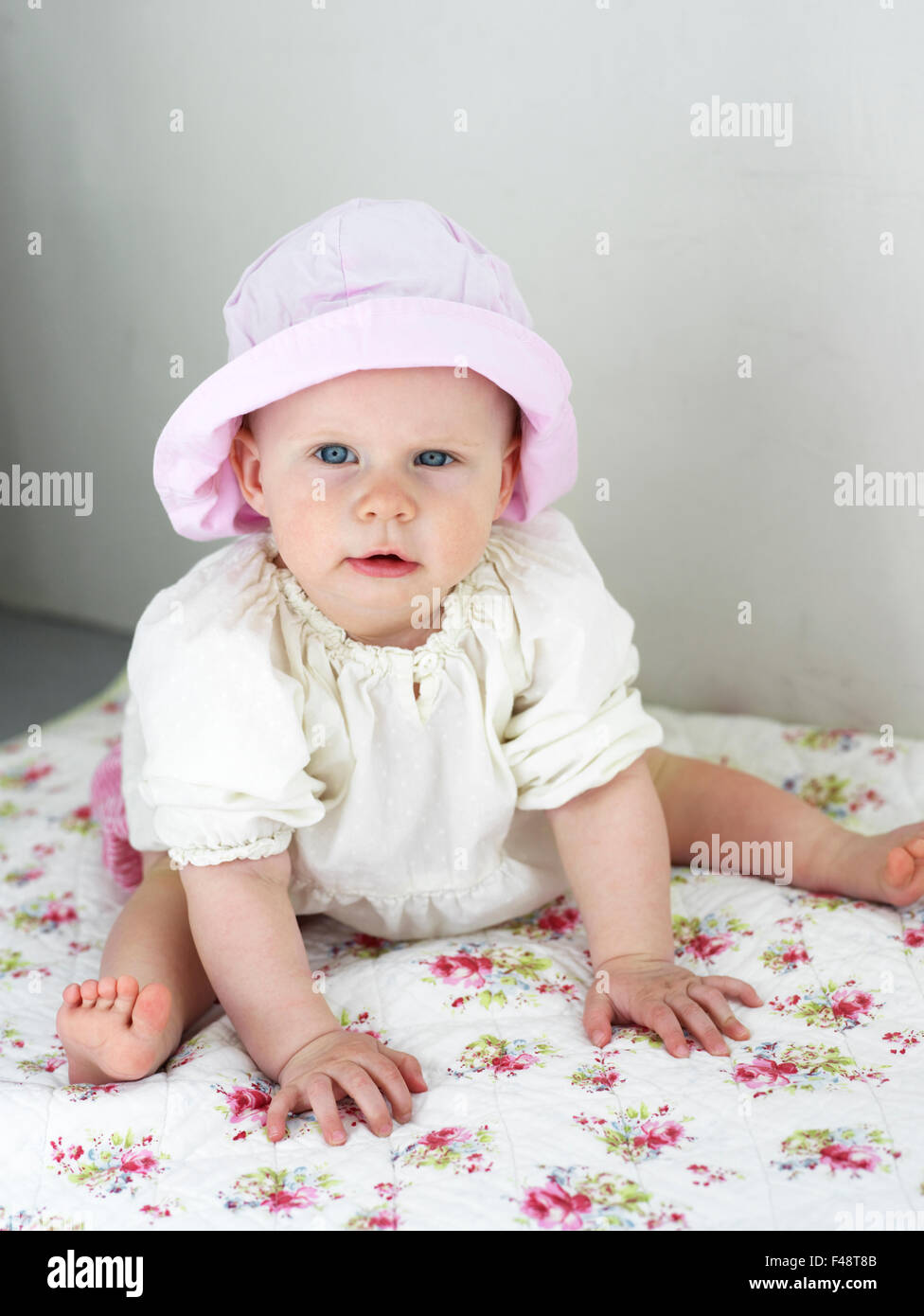 Bonnet leaning hi-res stock photography and images - Alamy