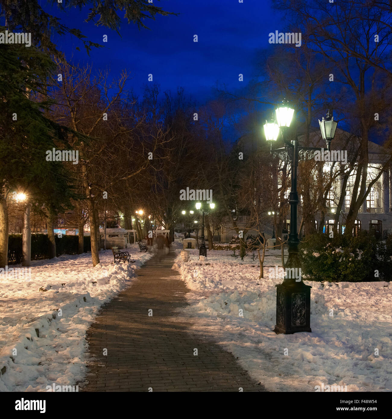 Natural city scene hi-res stock photography and images - Alamy