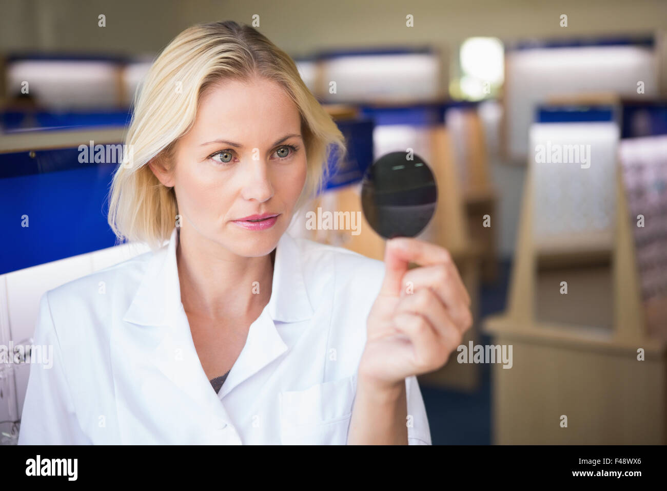 Focused lens hi-res stock photography and images - Alamy