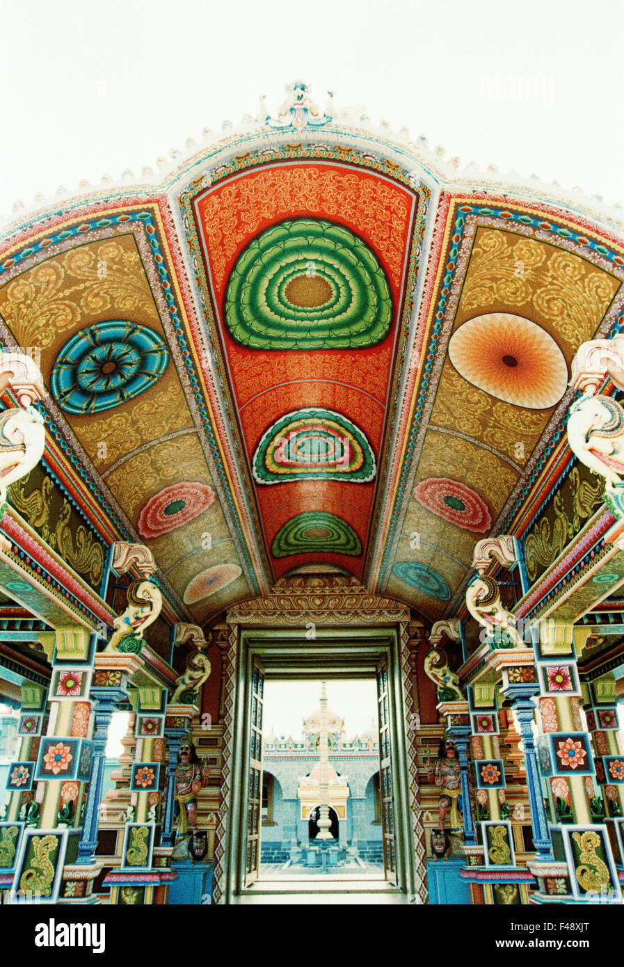 Temple cultural history hi-res stock photography and images - Alamy