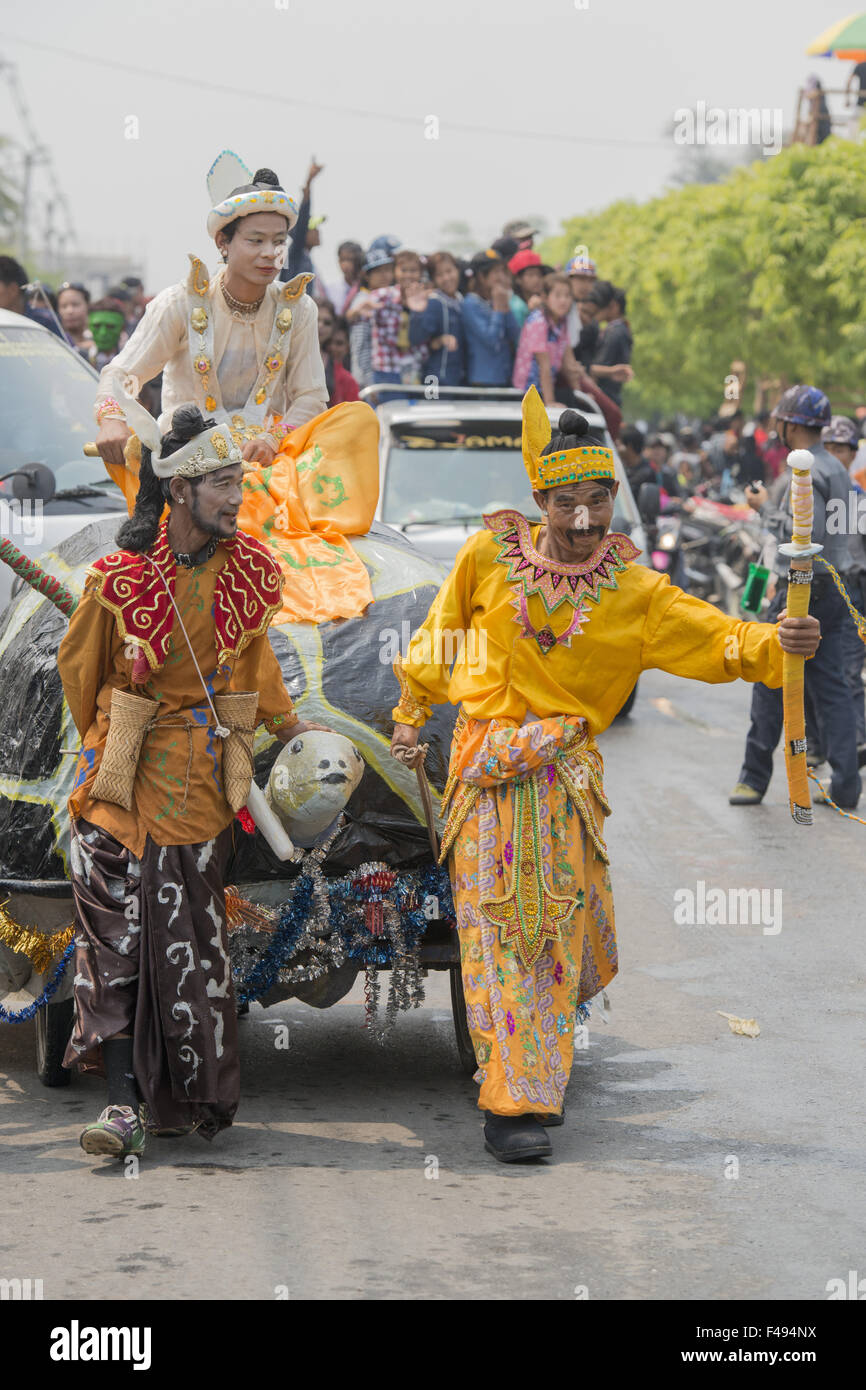 Thingyan festival hi-res stock photography and images - Alamy