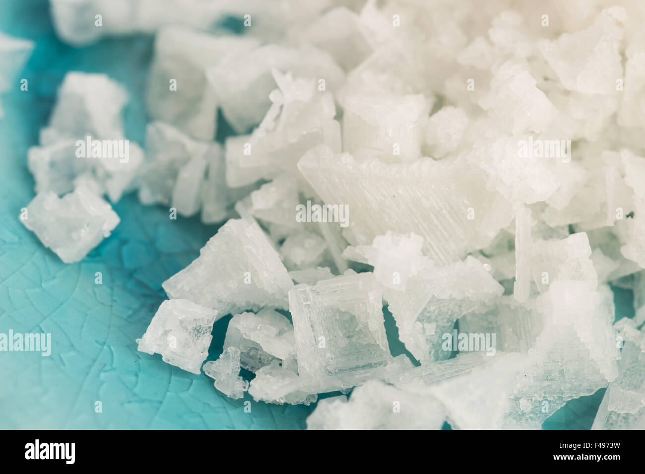 Pyramid salt fleur de sel Stock Photo - Alamy