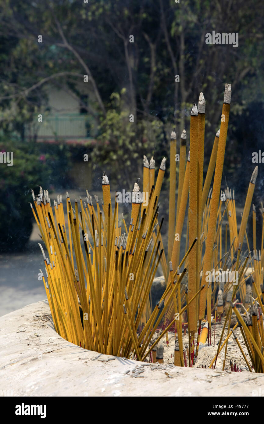 Incense smoke hi-res stock photography and images - Alamy