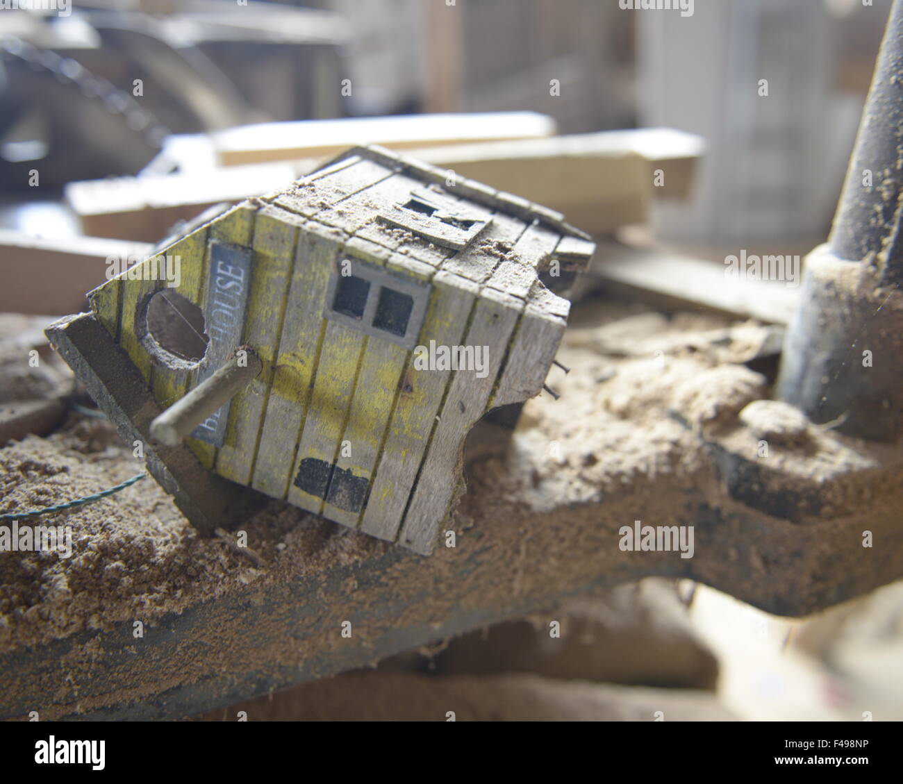 Broken birdhouse hi-res stock photography and images - Alamy