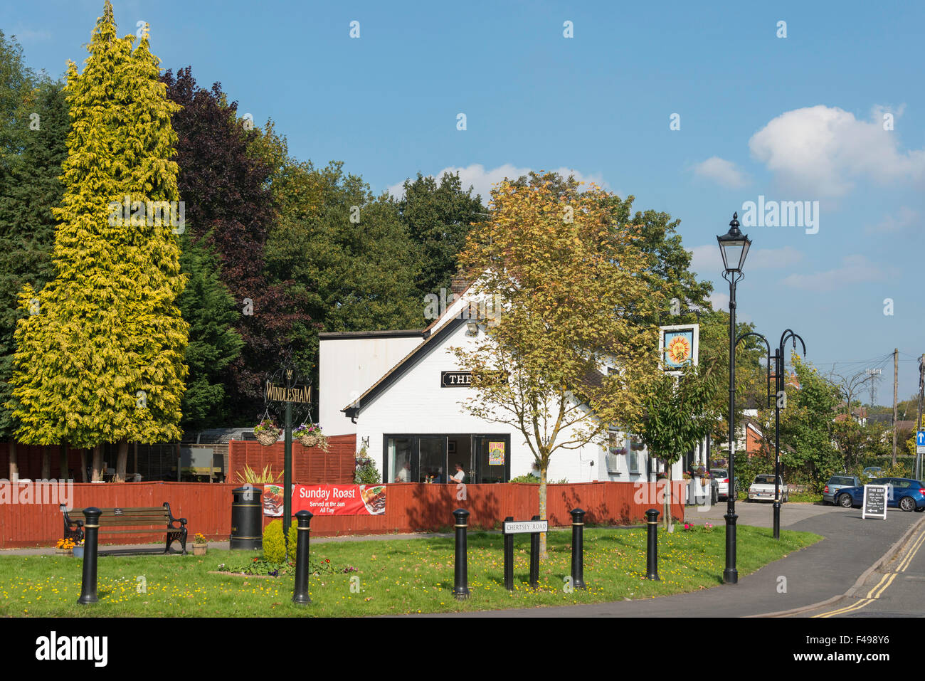 The Sun Pub, Chertsey Road, Windlesham, Surrey, England, United Kingdom ...
