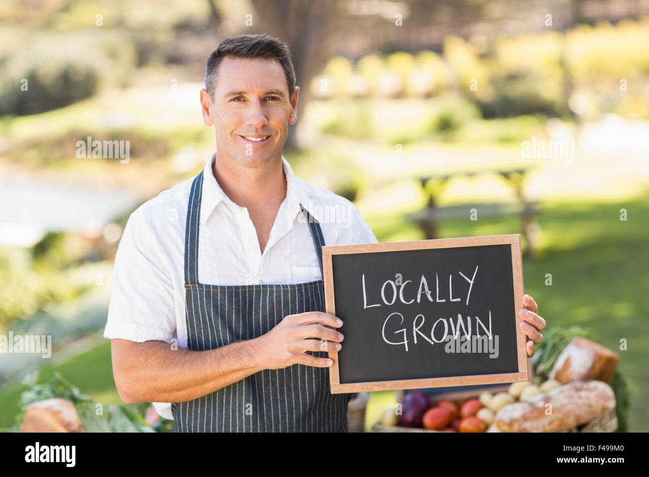 Locally grown sign hi-res stock photography and images - Alamy