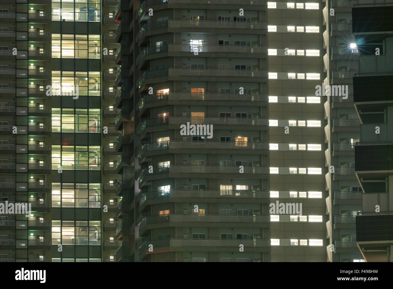 Night windows hi-res stock photography and images - Alamy