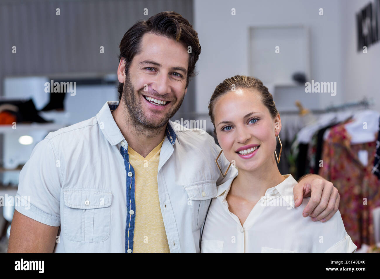 Portrait of happy couple smiling Stock Photo - Alamy