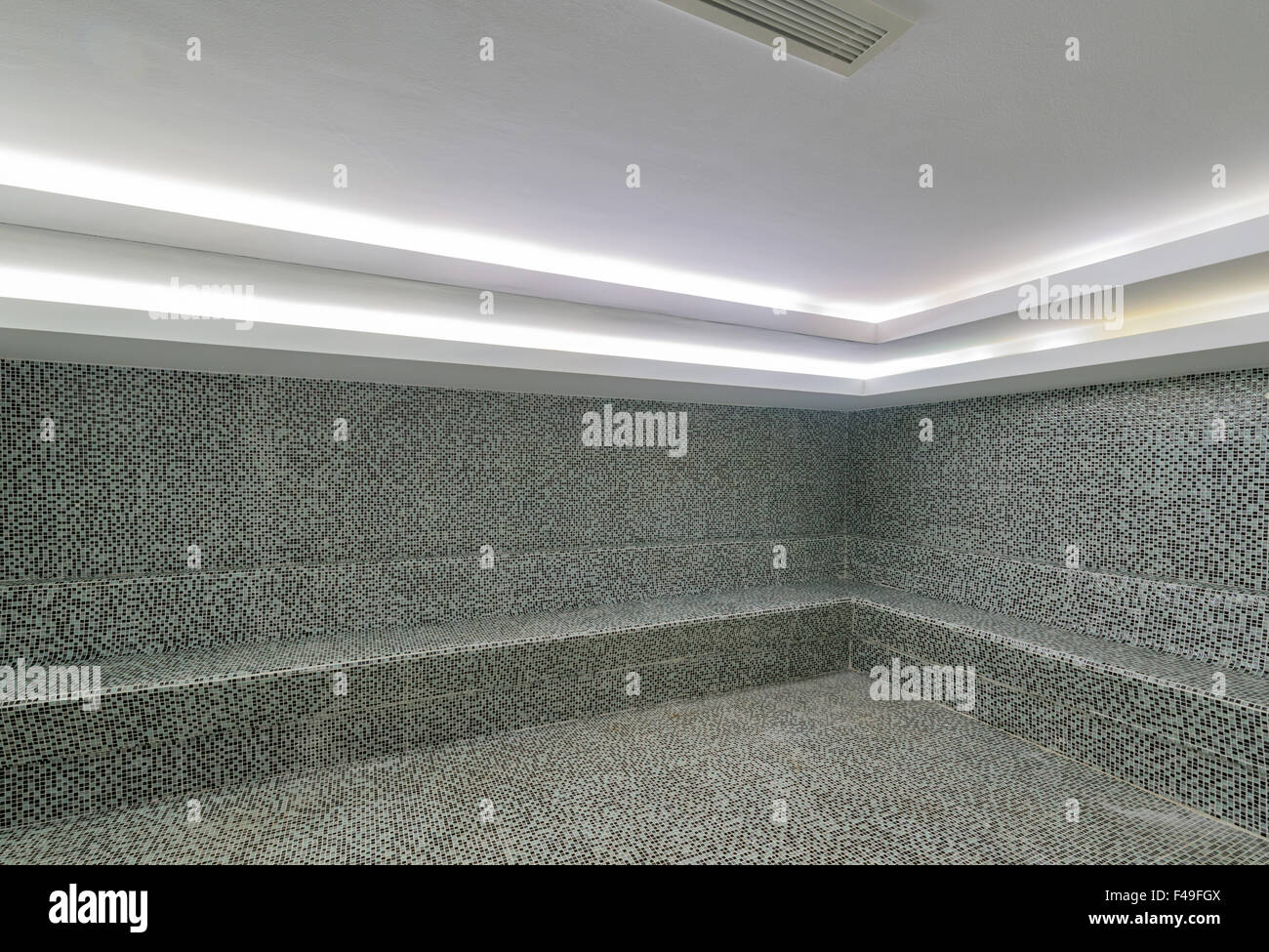 Interior of turkish bath hammam Stock Photo - Alamy
