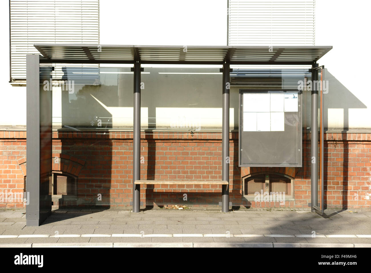 Bus stop walls hi-res stock photography and images - Alamy