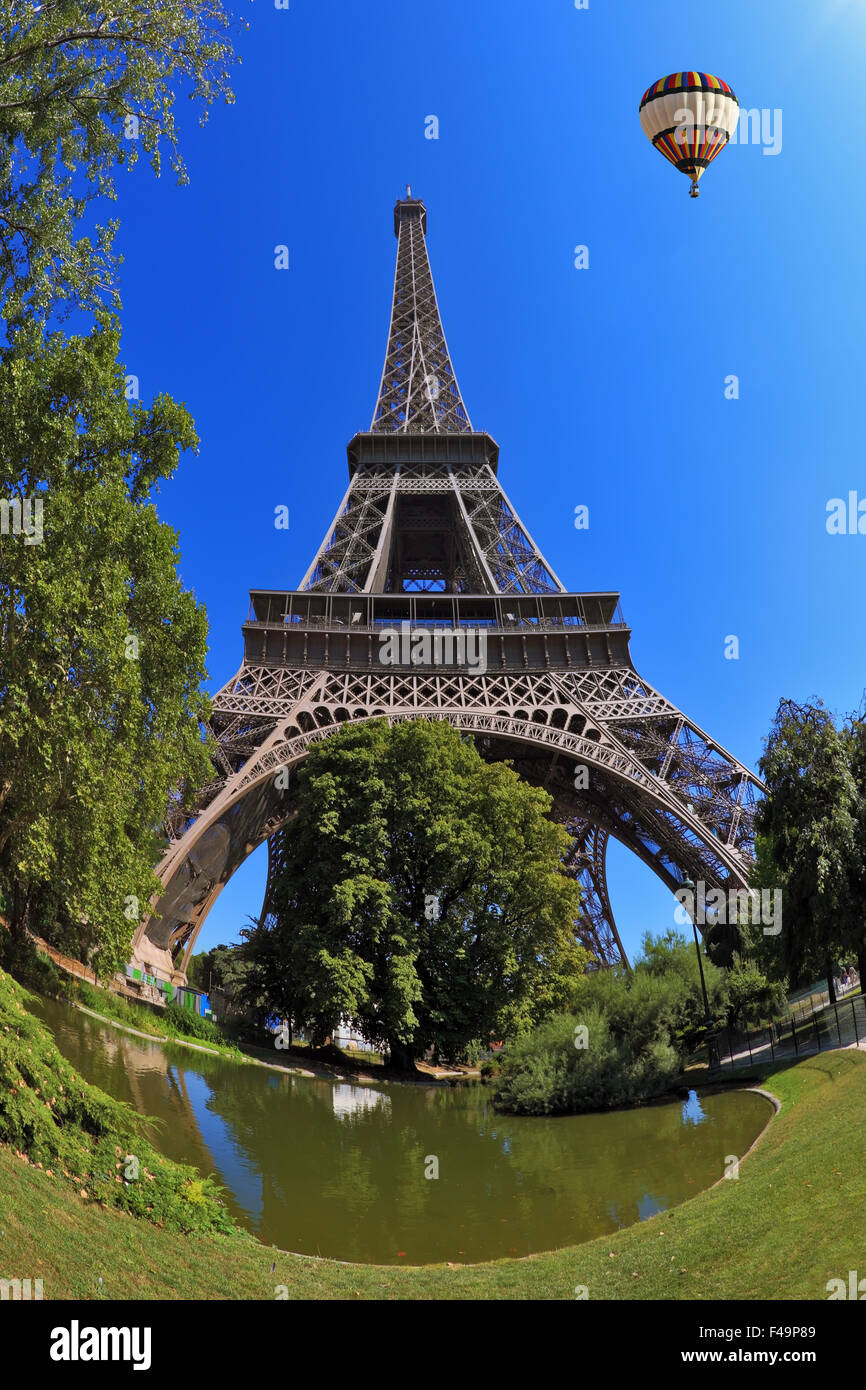 The symbol of Paris - Eiffel Tower Stock Photo - Alamy