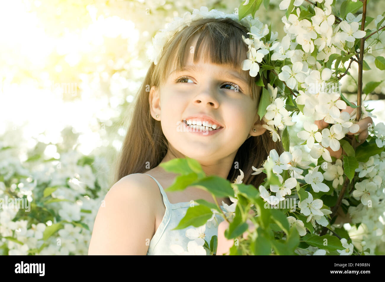 Pretty girl smile hi-res stock photography and images - Alamy