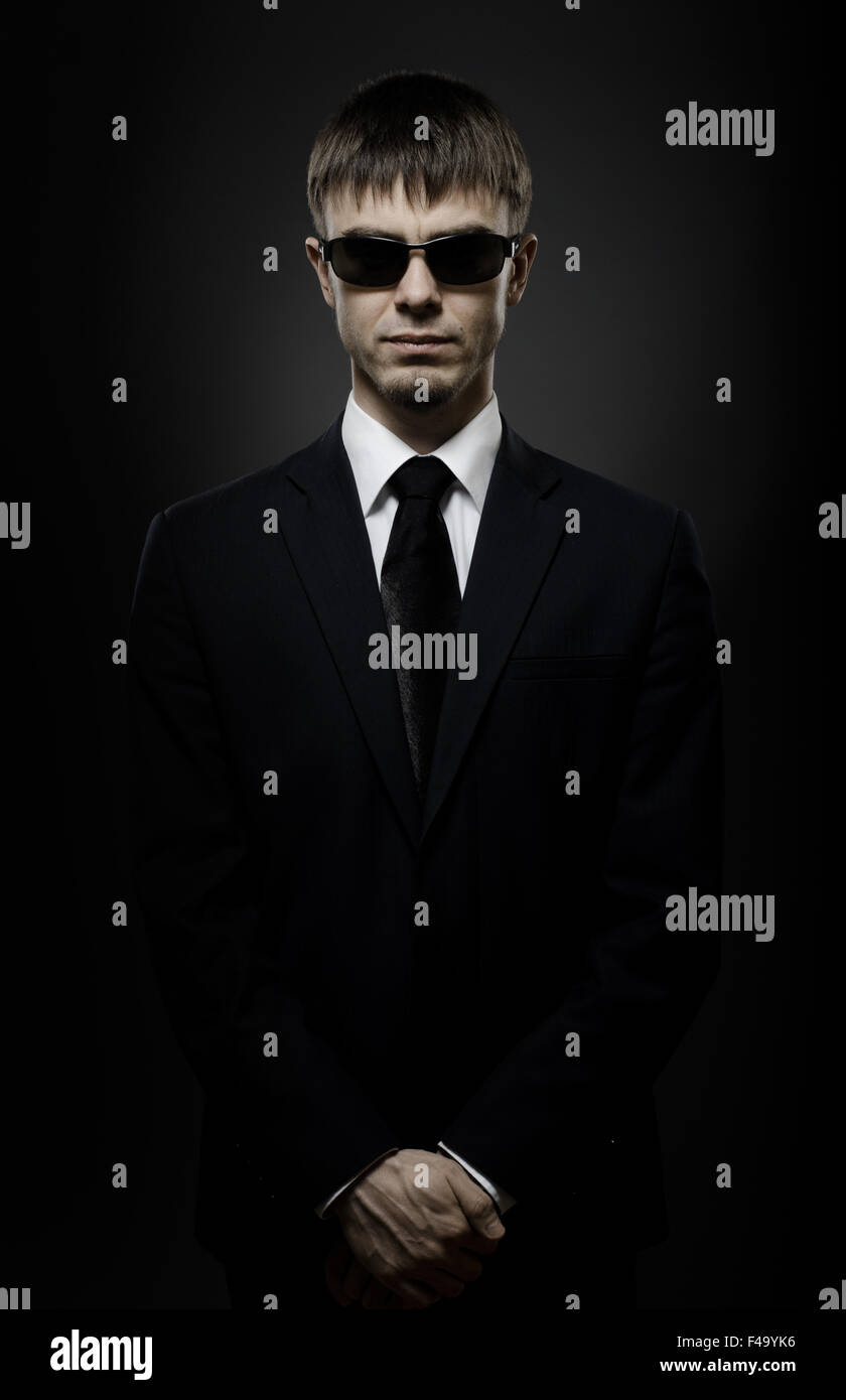 Agent expert hi-res stock photography and images - Alamy
